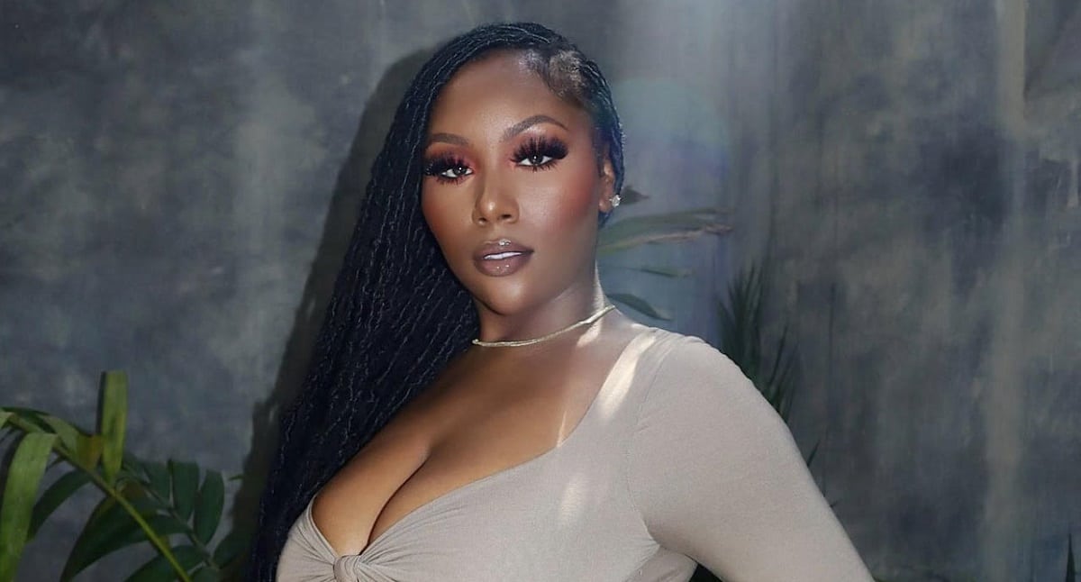 Mikaela Janalyn Is a Fashion-Loving Curvy Model, Hopping to Different ...